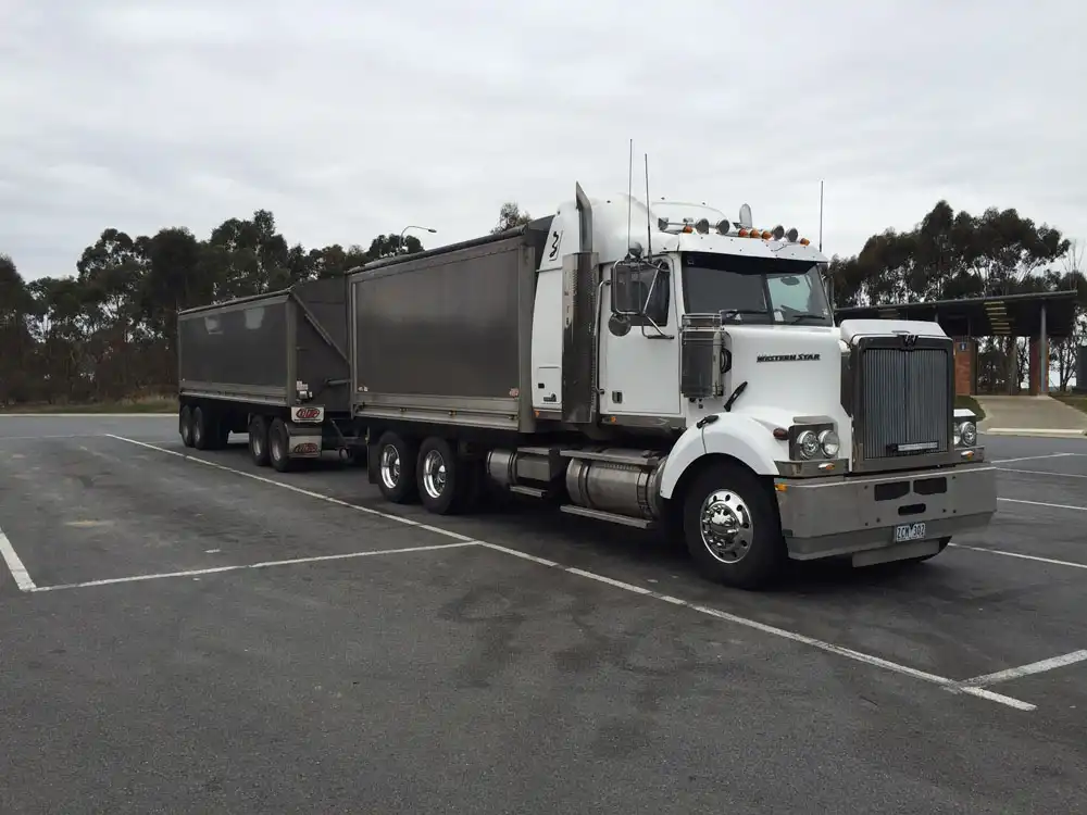 Reliable Grain Cartage | Off-Farm pick-ups & On-Farm delivery